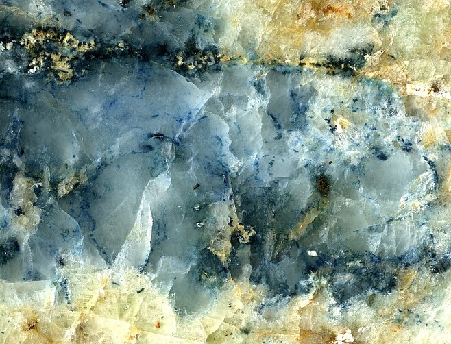 Berlinite: Mineral information, data and localities.