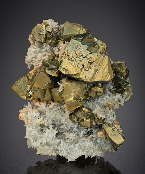 Chalcopyrite: Mineral information, data and localities.