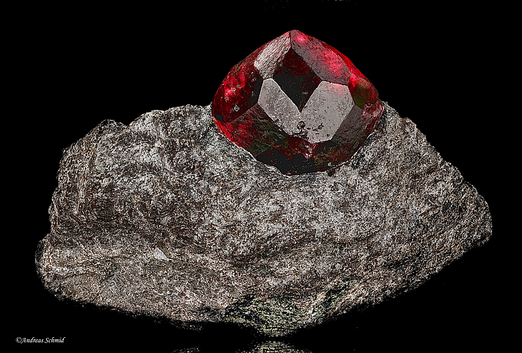 Almandine: Mineral information, data and localities.