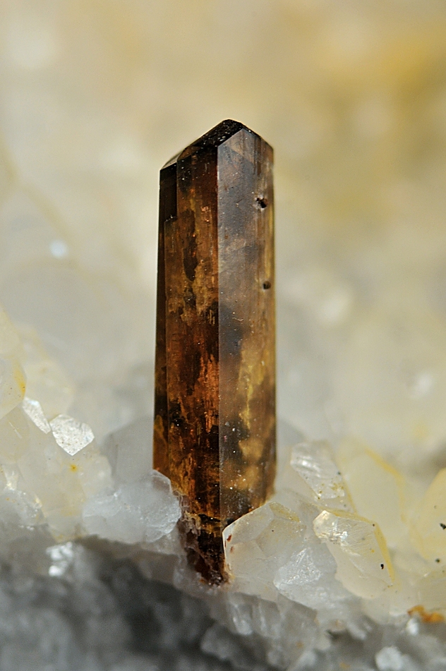 Allanite Group: Mineral information, data and localities.