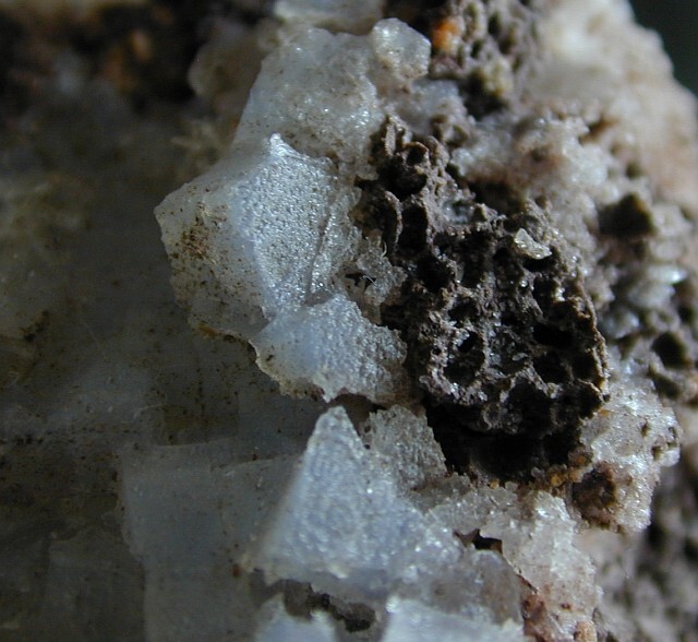 Sylvite: Mineral information, data and localities.