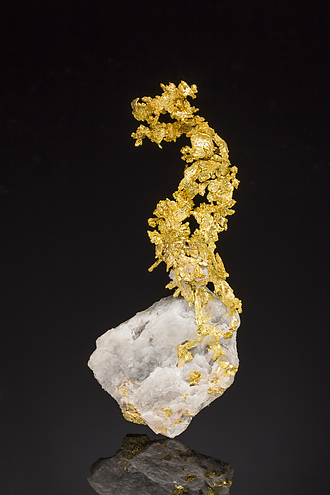 Native Gold: Mineral information, data and localities.