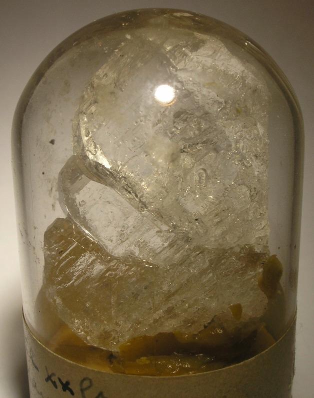 Carnallite: Mineral information, data and localities.