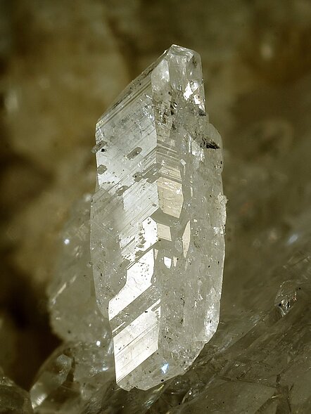 Albite: Mineral information, data and localities.