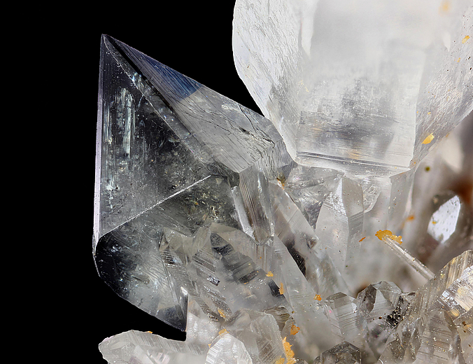 Scheelite: Mineral information, data and localities.